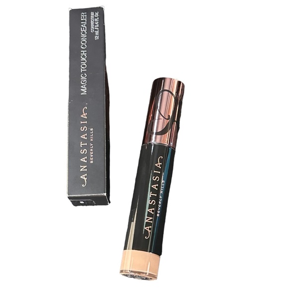 Anastasia | Makeup | 33 Anastasia Beverly Hills Magic Touch Concealer ...